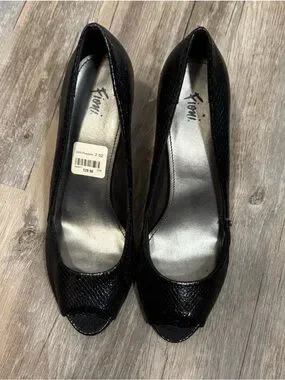 FIONI Clothing | Shoes | Fioni Textured Peep Toe Heels | Poshmark